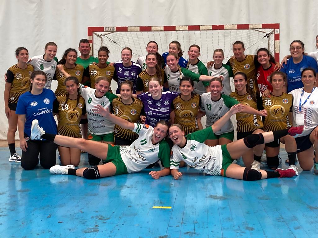 Eerste én sportiviteitsprijs in Portugal voor onze dames A1 - Quintus ...